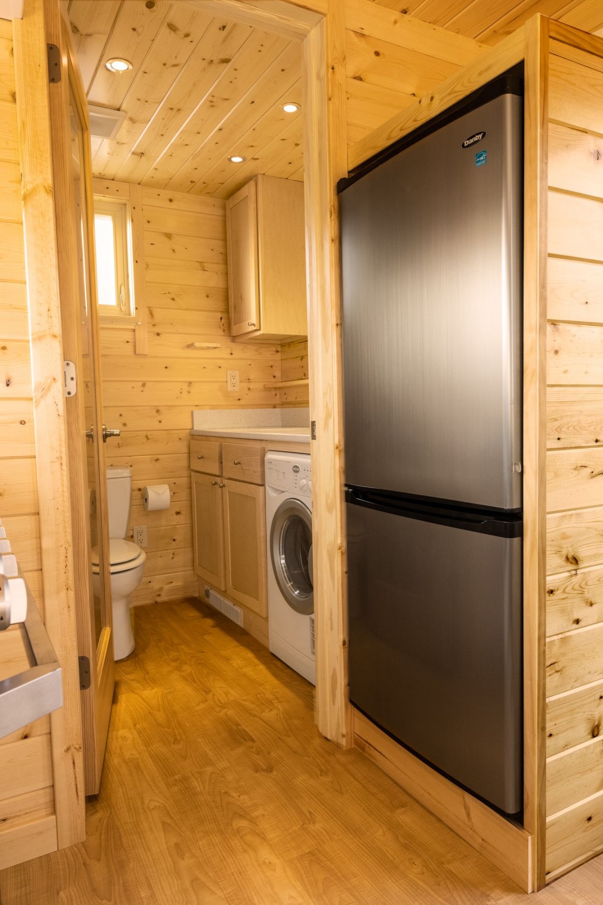 GALLERY: Tiny Home-style ESCAPE Boho RV Debuts – RV PRO