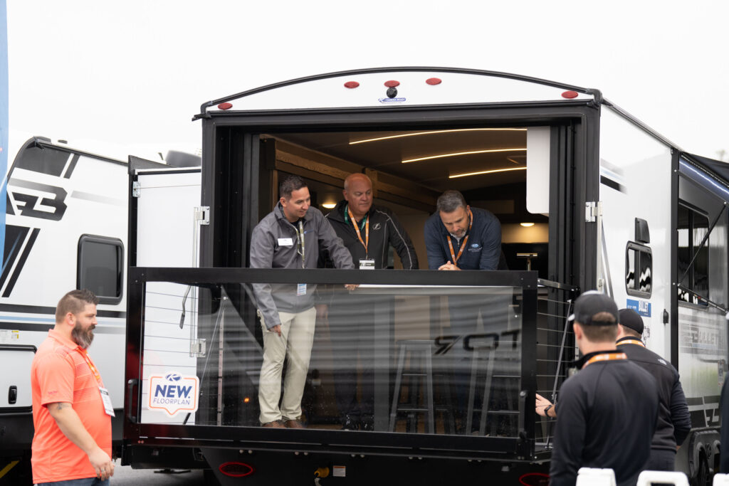 Keystone Bullet, Passport Introduce Foldaway Balcony Models – RV PRO