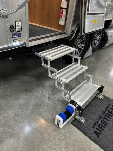 Torklift To Ship GlowStep Revolution for Airstream by Thanksgiving – RV PRO