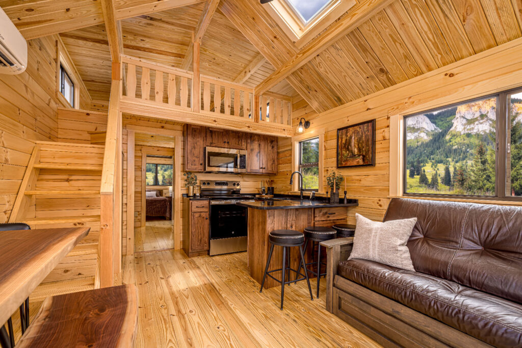 Lancaster Log Cabins' Rustic Park Models for Campgrounds & Resorts – RV PRO