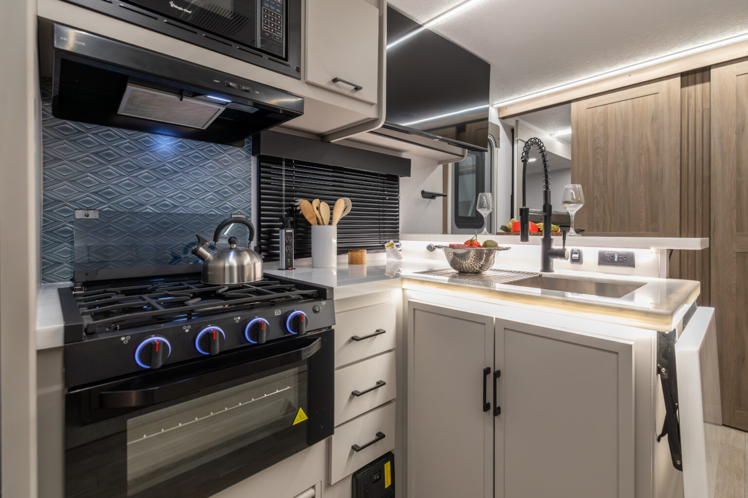 Coachmen RV Unveils New Freedom Express Liberty Edition – RV PRO